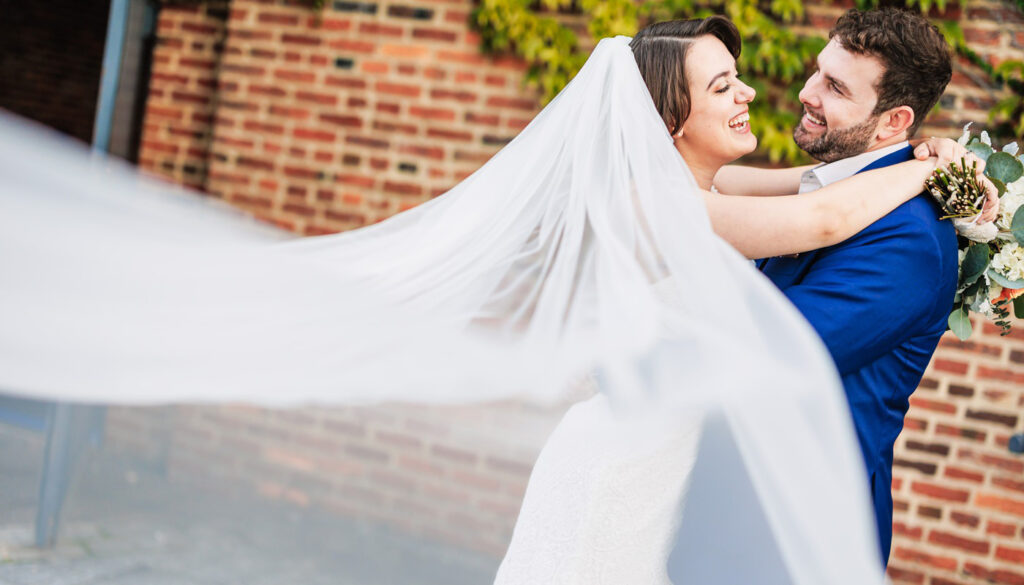 Amanda + Sam | American Visionary Art Museum Wedding | Baltimore, MD